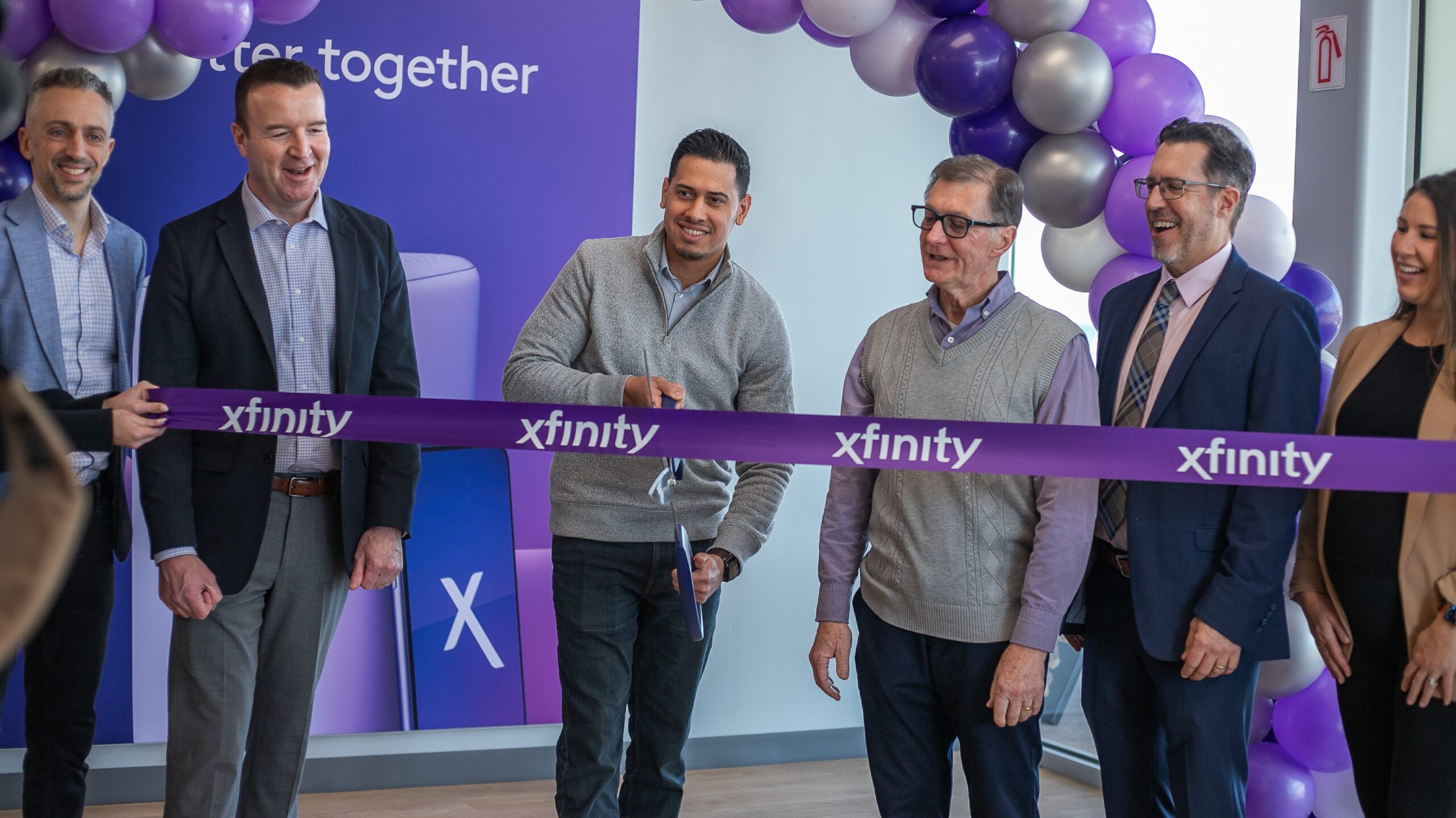 Comcast Celebrates New Xfinity Store in York with Ribbon Cutting, Grant ...